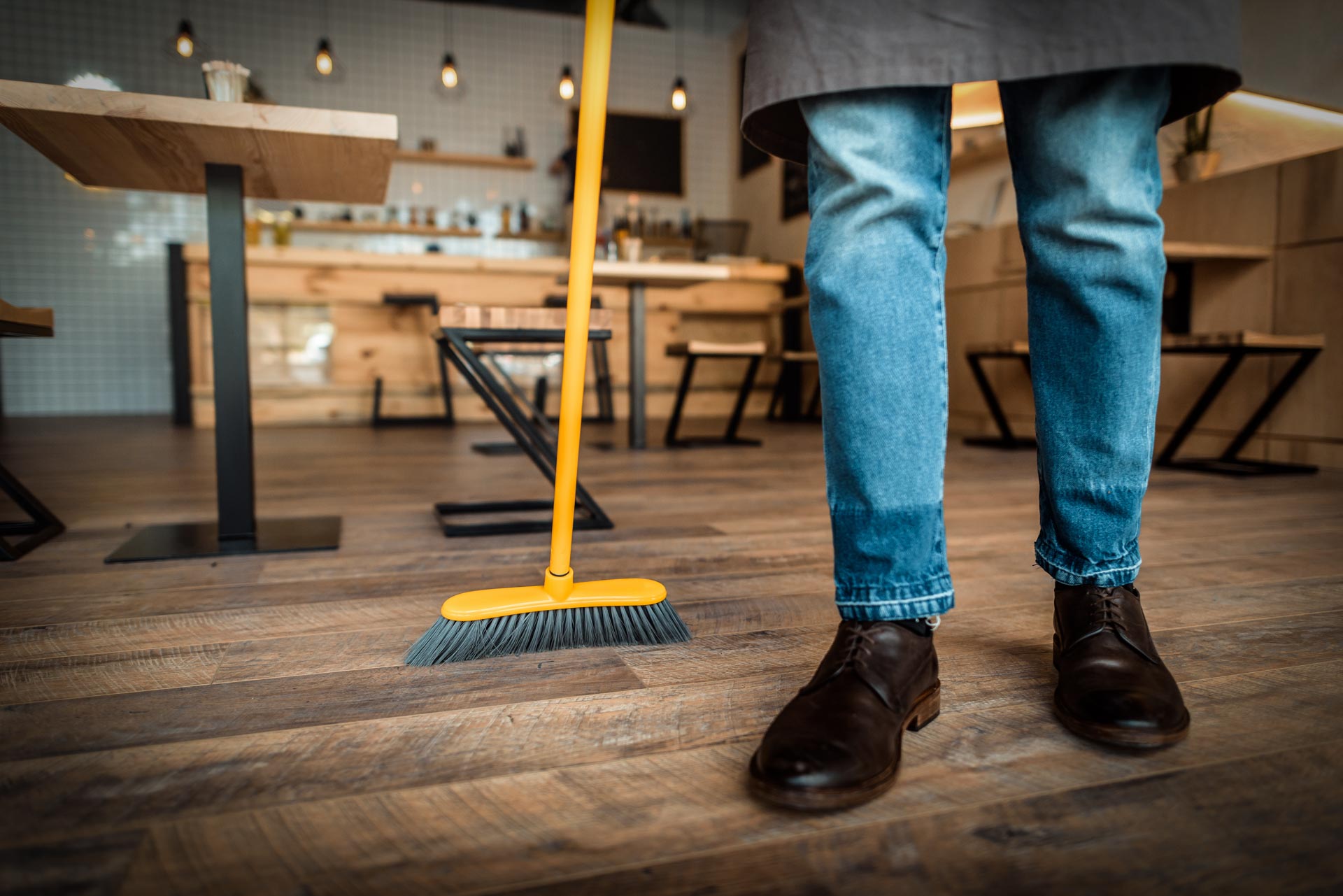 Retail and Shop Cleaners - SteamCleanz | Marlborough